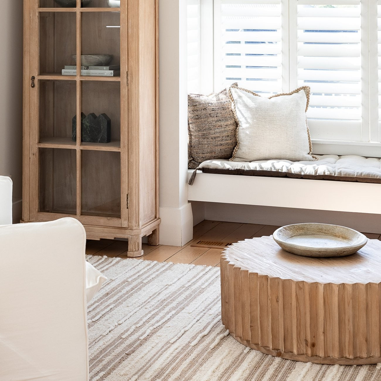 Agra Coffee Table – Nicchia Boutique