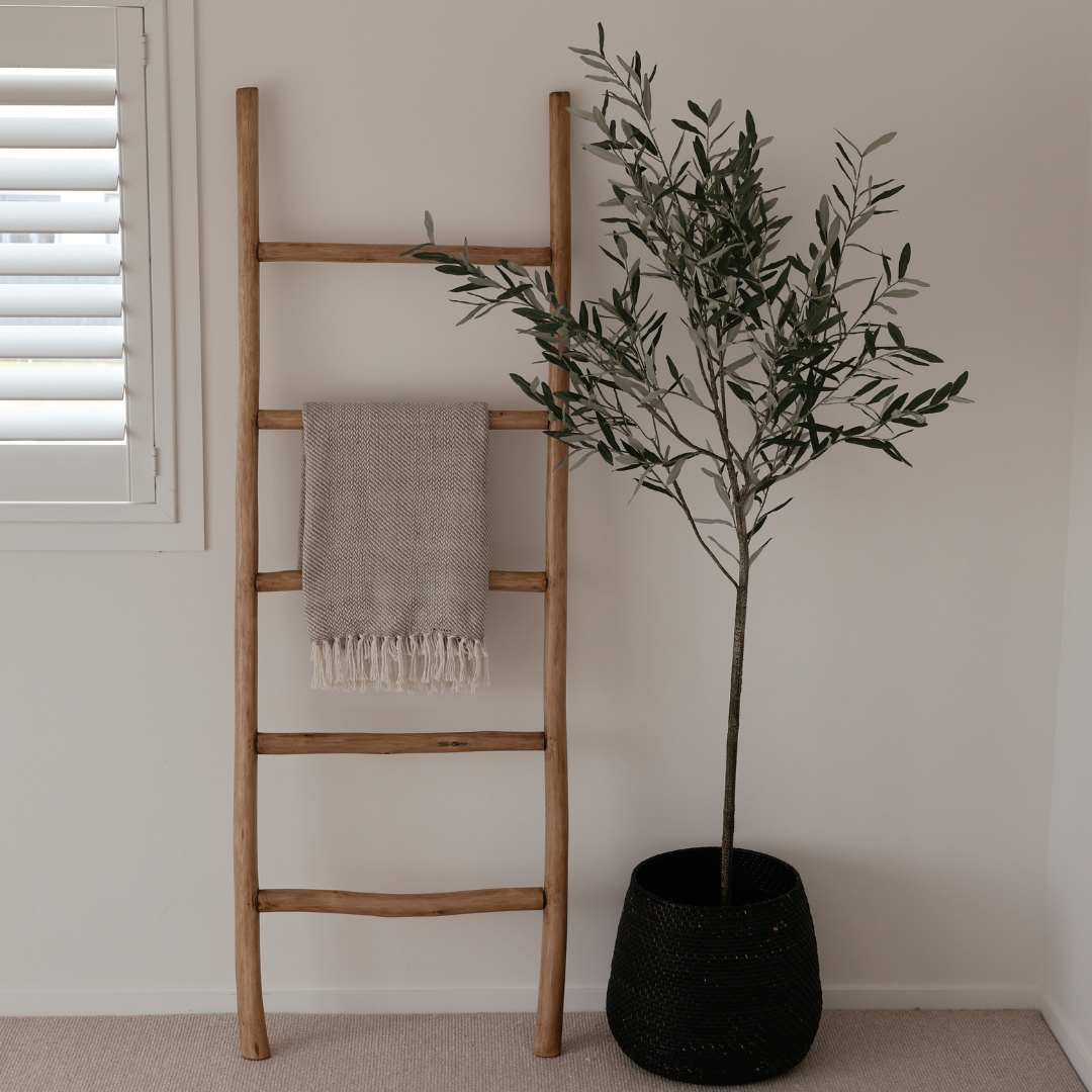 Natural Rustic Ladder | Large – Nicchia Boutique
